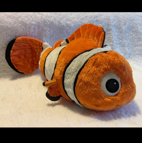 Disney | Toys | Disney Store Authentic Pixar Finding Nemo Plush Clown ...